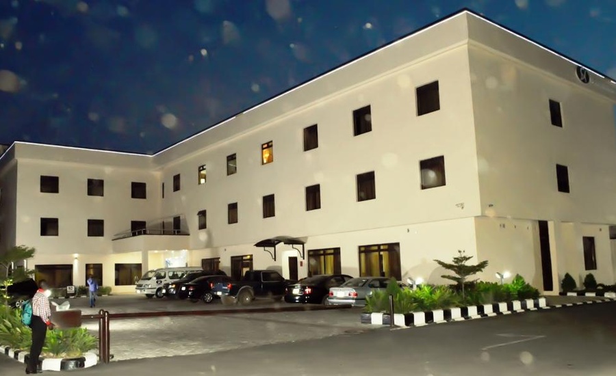 De Santos Hotel, Lagos | Hotel in Akowonjo | Hotels.ng