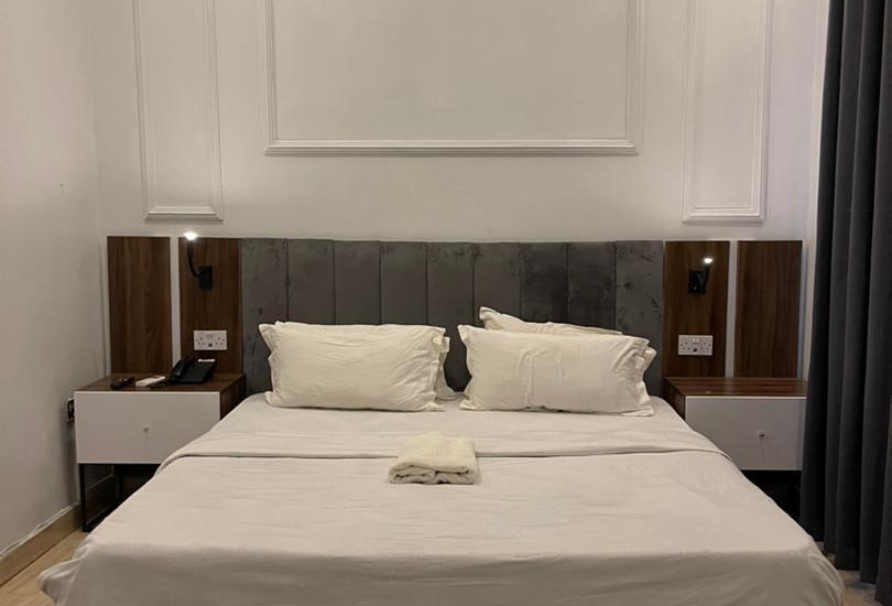 SOLITUDE HOTEL | Hotel in Victoria Island | Hotels.ng