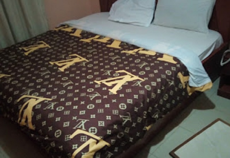 Pinnacle Guest Inn And Resort | Hotel in Dange Shuni | Hotels.ng