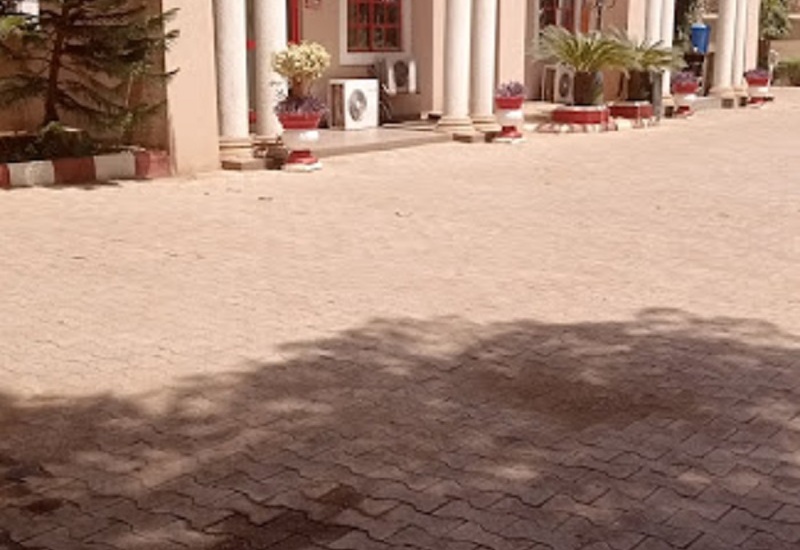 Pinnacle Guest Inn And Resort | Hotel in Dange Shuni | Hotels.ng