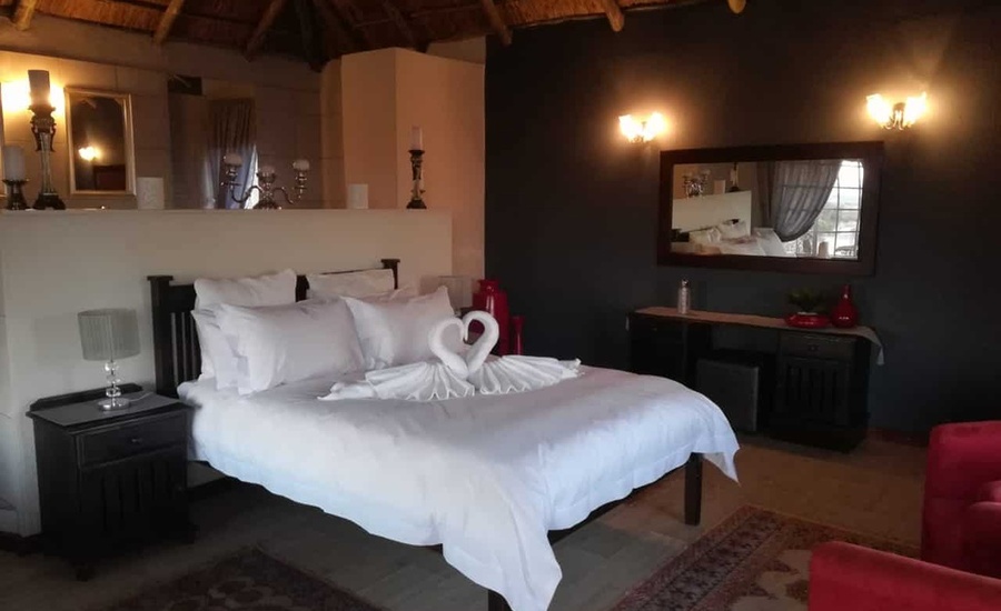 Tava Lingwe Game Lodge & Wedding Venue | Hotel in Fezile Dabi District ...